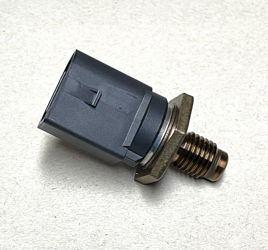 czujnik ciśnienia paliwa Ford 2.0 TDCi EcoBlue OE: 2583196 Ford sklep ...